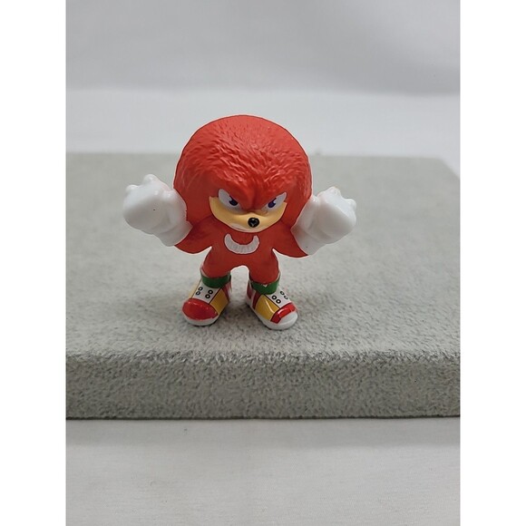 Unbranded | Toys | Classic Knuckles Sonic The Hedgehog 2 Inch Figure ...
